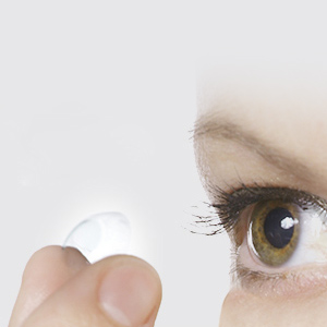 lens-handling-bg - SynergEyes